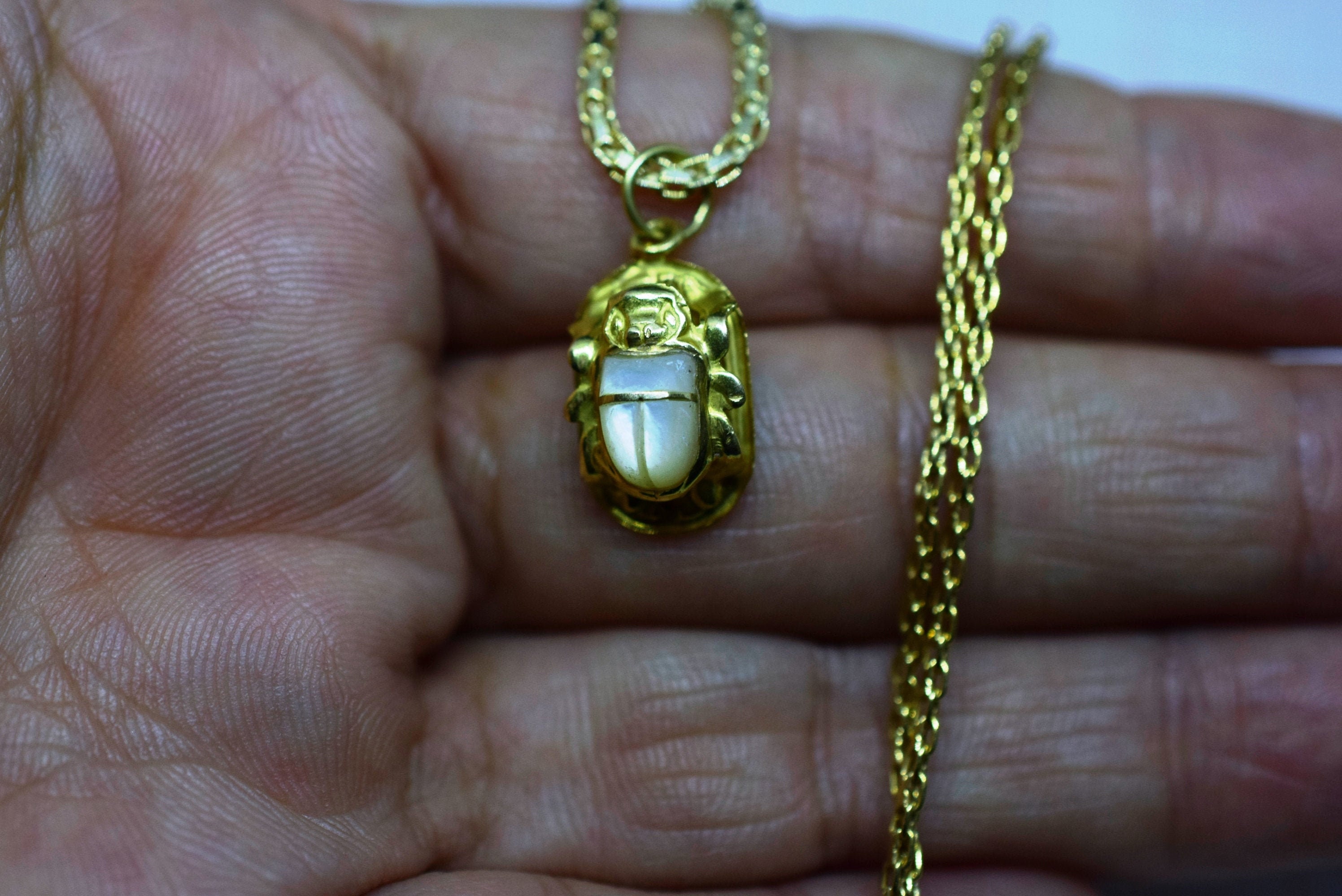 Egyptian Hallmark 18 Karat Gold Fascinating pendant Egypt | Etsy