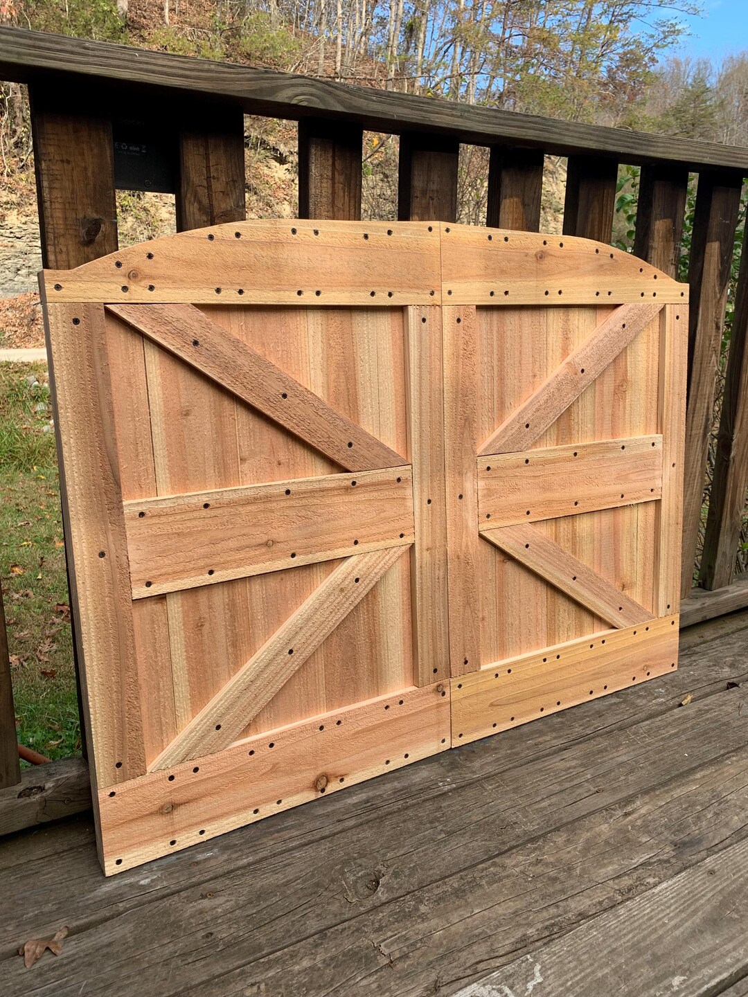 RUSTIC Cedar Arch/victorian Style Wooden Swinging Saloon Doors ...