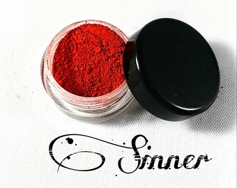 Matte Red Eyeshadow QUEEN OF HEARTS