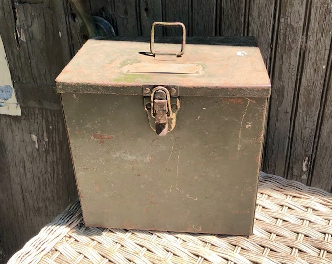 Vintage WWII Box, Box, Signal, Corps, Army, Military, Radio, Antique ...