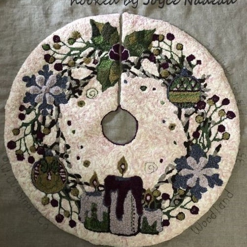 Woodland Wreath Tree Skirt P is for Primitive Design on - Etsy