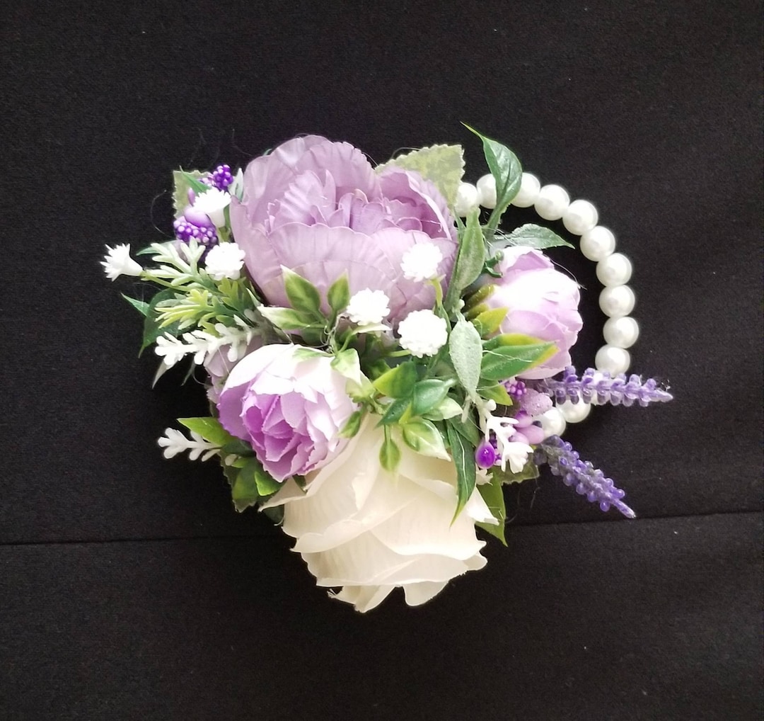Periwinkle Prom Corsage, Lavender Wristlet Corsage, Lavender Roses ...