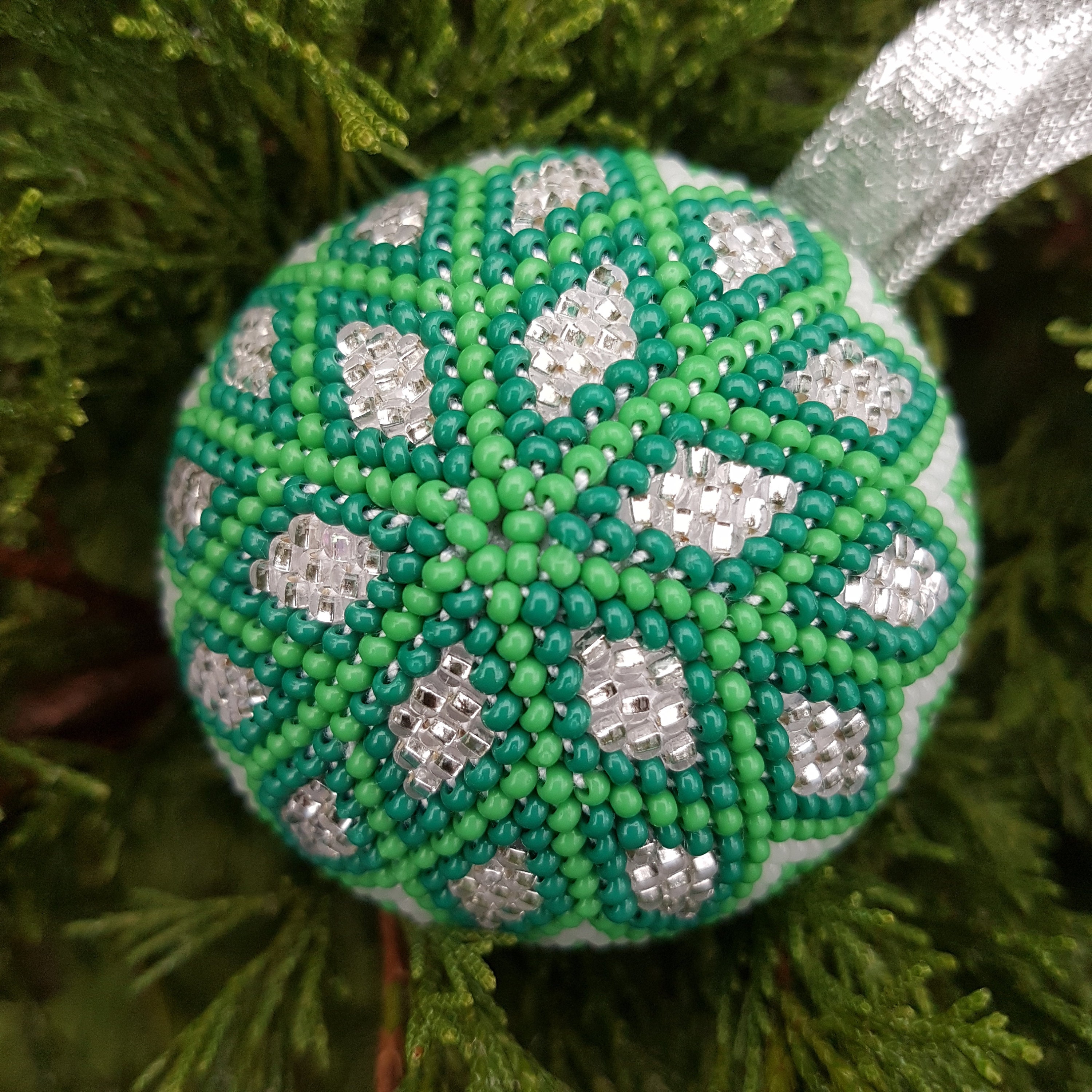 Set of 4 Christmas Tree Ball in Gift Box Beads Ornament Ball - Etsy