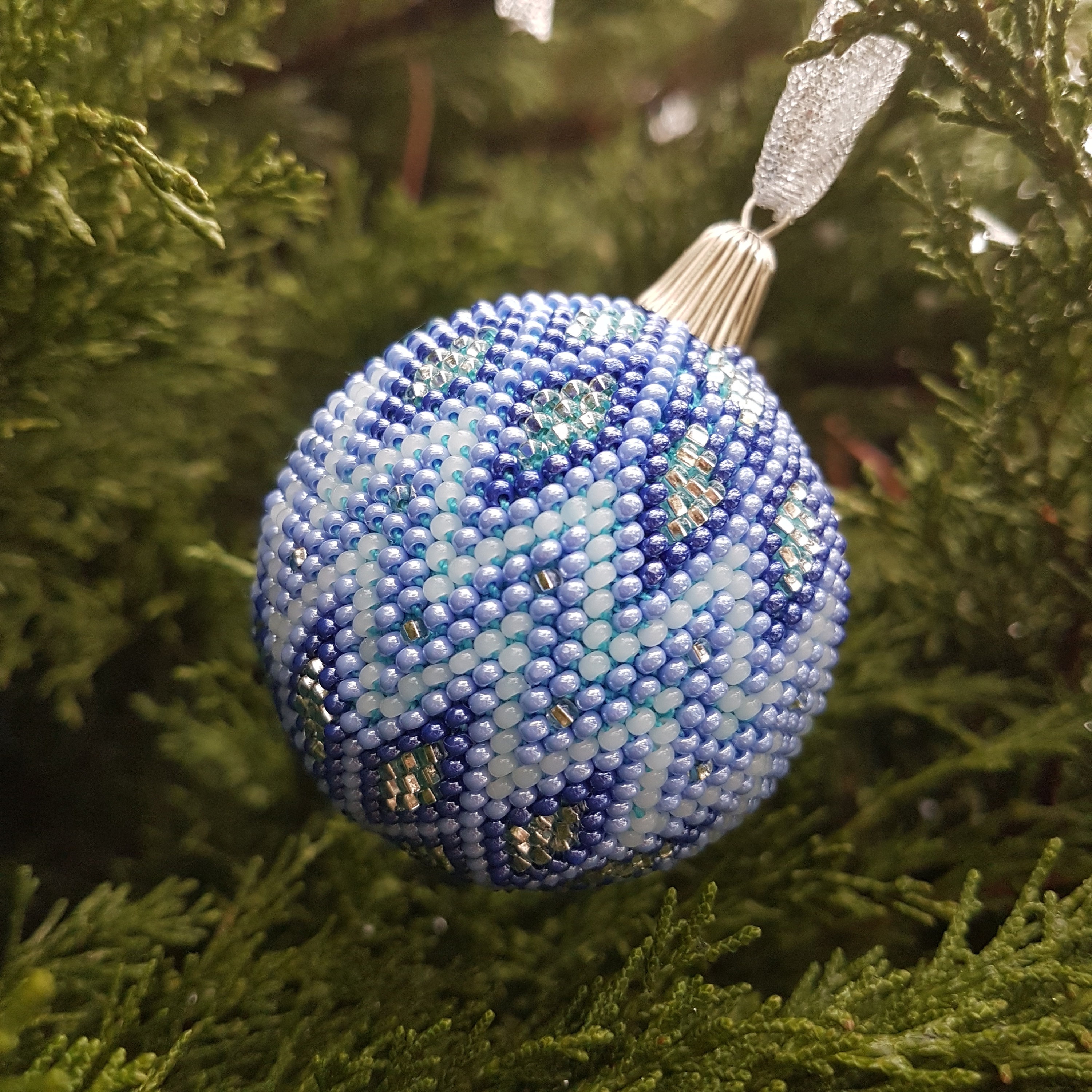 Set of 4 Christmas Tree Ball in Gift Box Beads Ornament Ball - Etsy