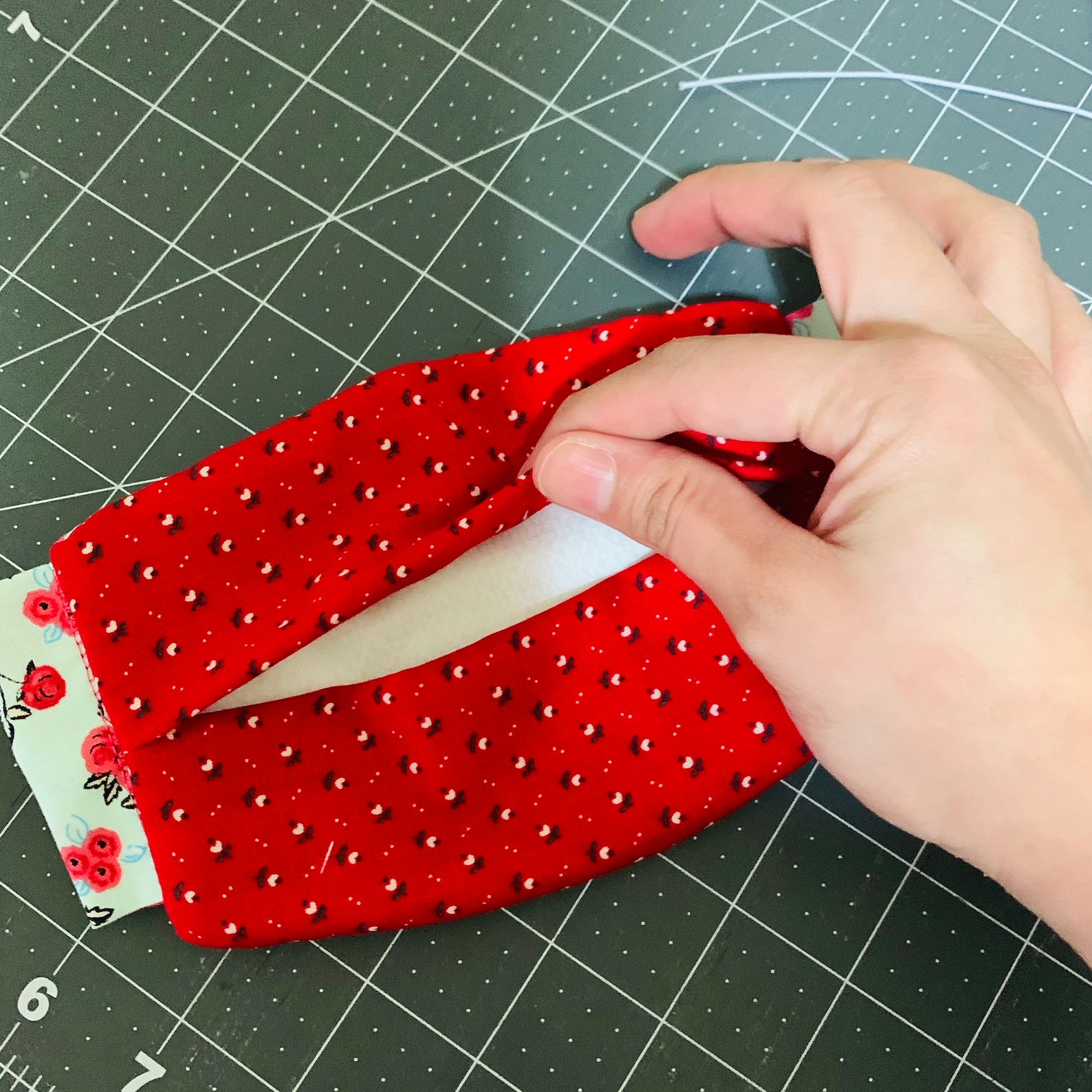 In the Hoop 5x7 Face Mask With Opening and Nose Insert 100% ITH, Cloth ...
