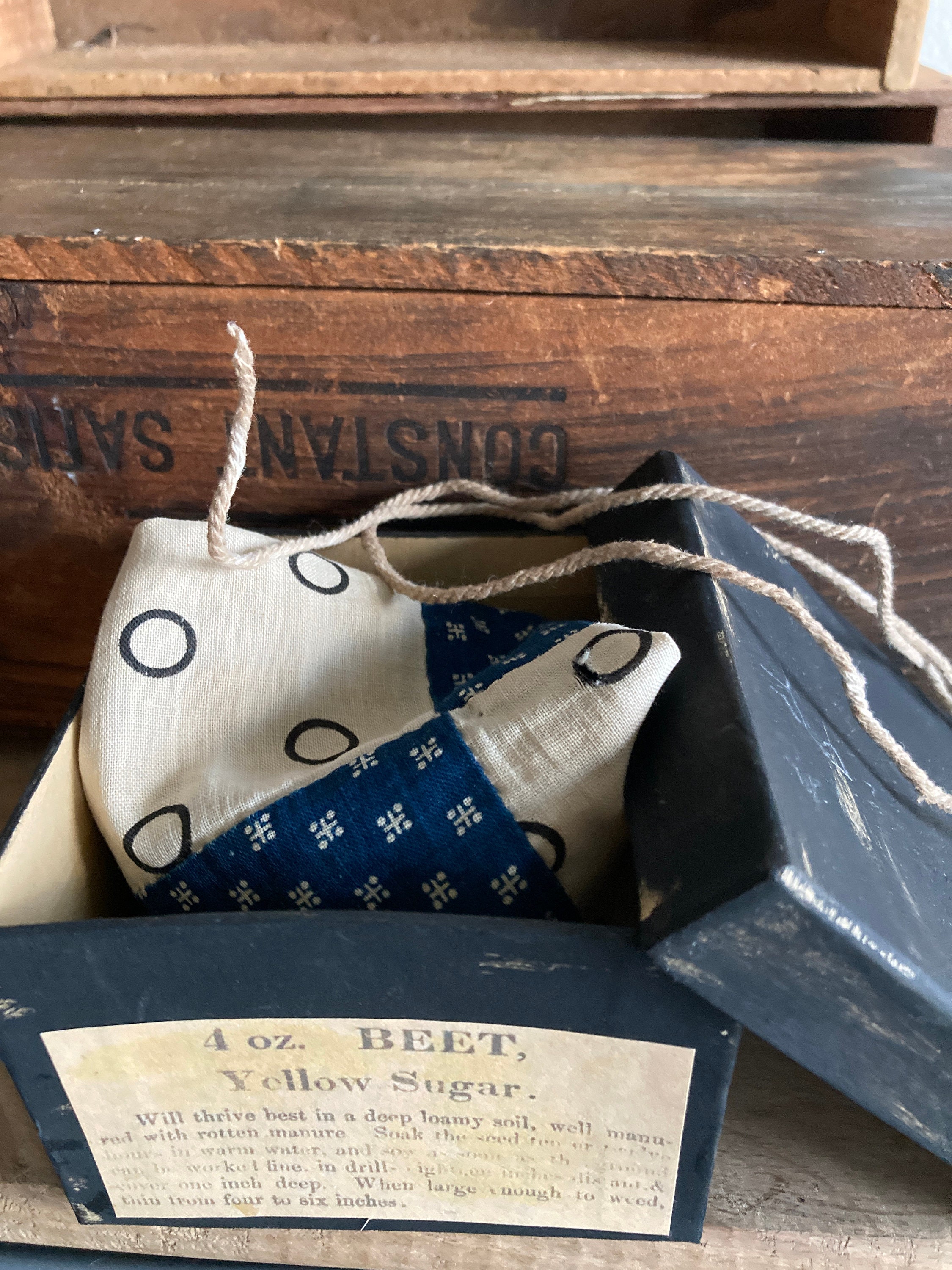 Primitive Pantry Box, Black Pantry Box, Prim Box, Old Quilt Piece, BEET Box, Beet Label FAPM ...