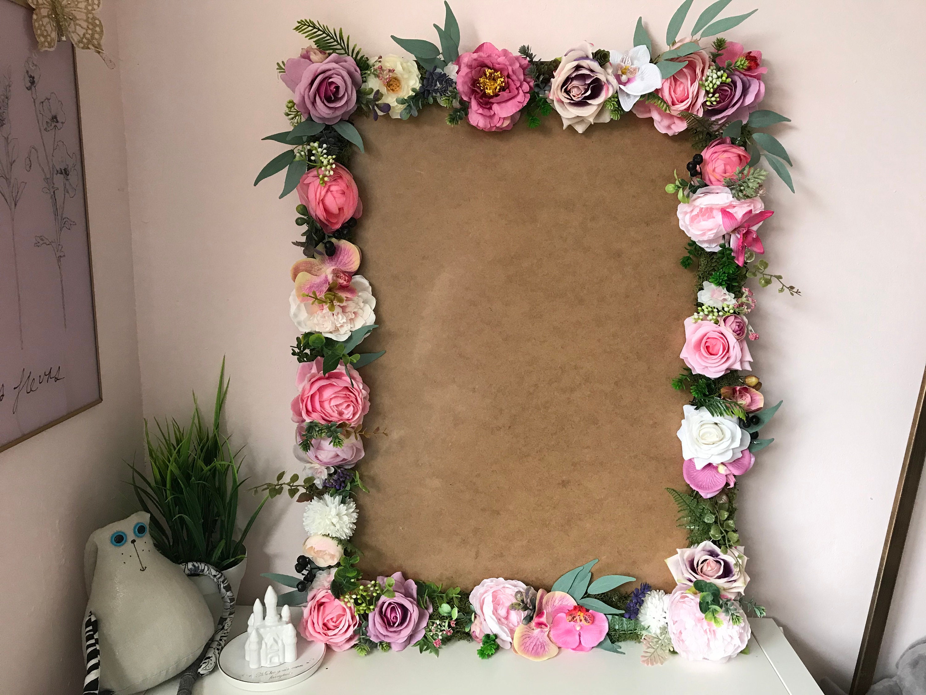 Handmade photo frames store