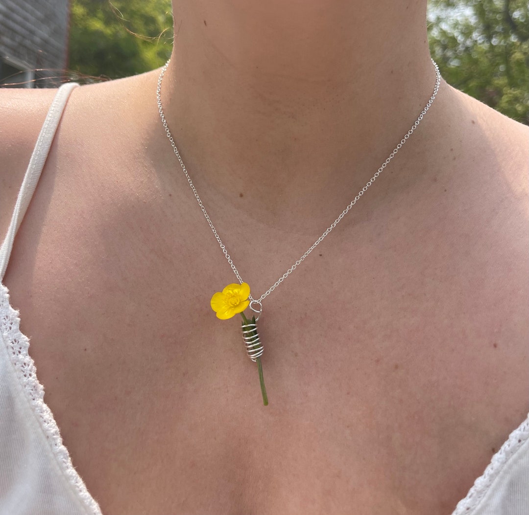 Flower Holder Vase Wire Necklace, Coil Necklace, Mom Necklace, Plant ...