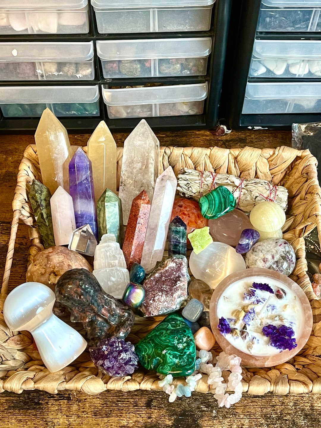 Mystery Crystal Kit, Healing Chakra Set Towers Wands Spheres Minerals ...