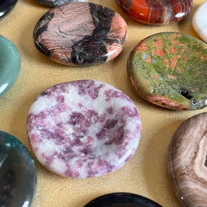 Crystal Worry Stones, Colorful Assorted Natural Gemstone Round Thumb ...