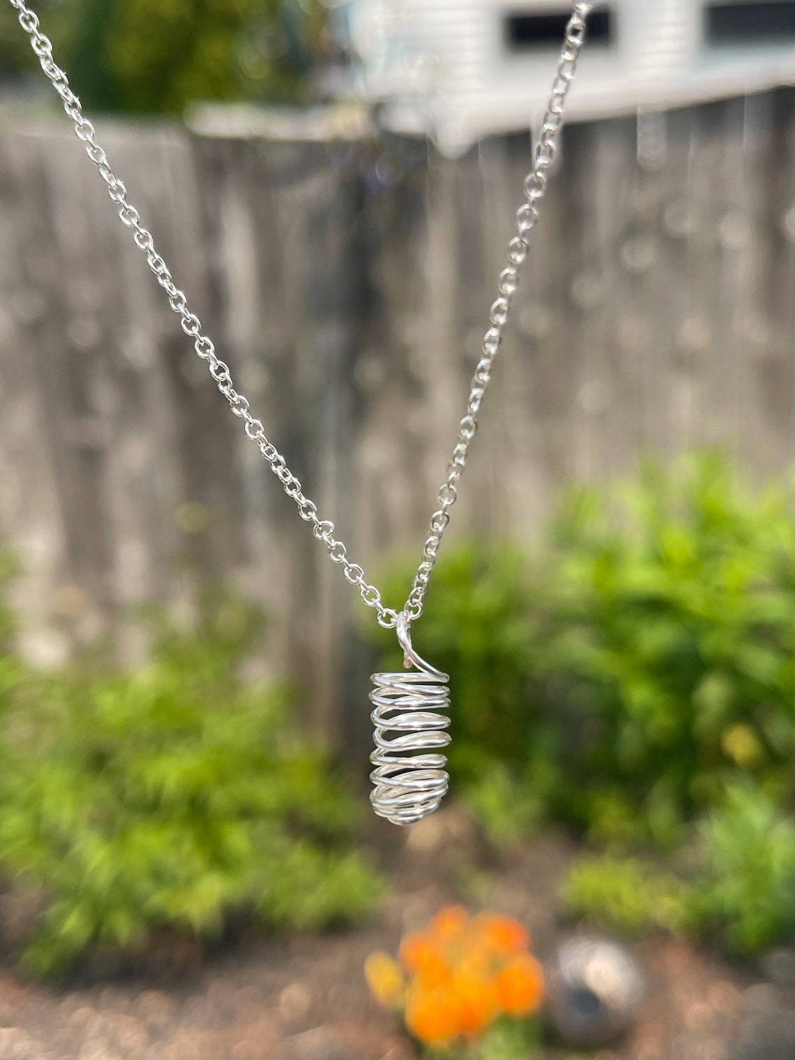 Flower Holder Vase Wire Necklace, Coil Necklace, Mom Necklace, Plant ...