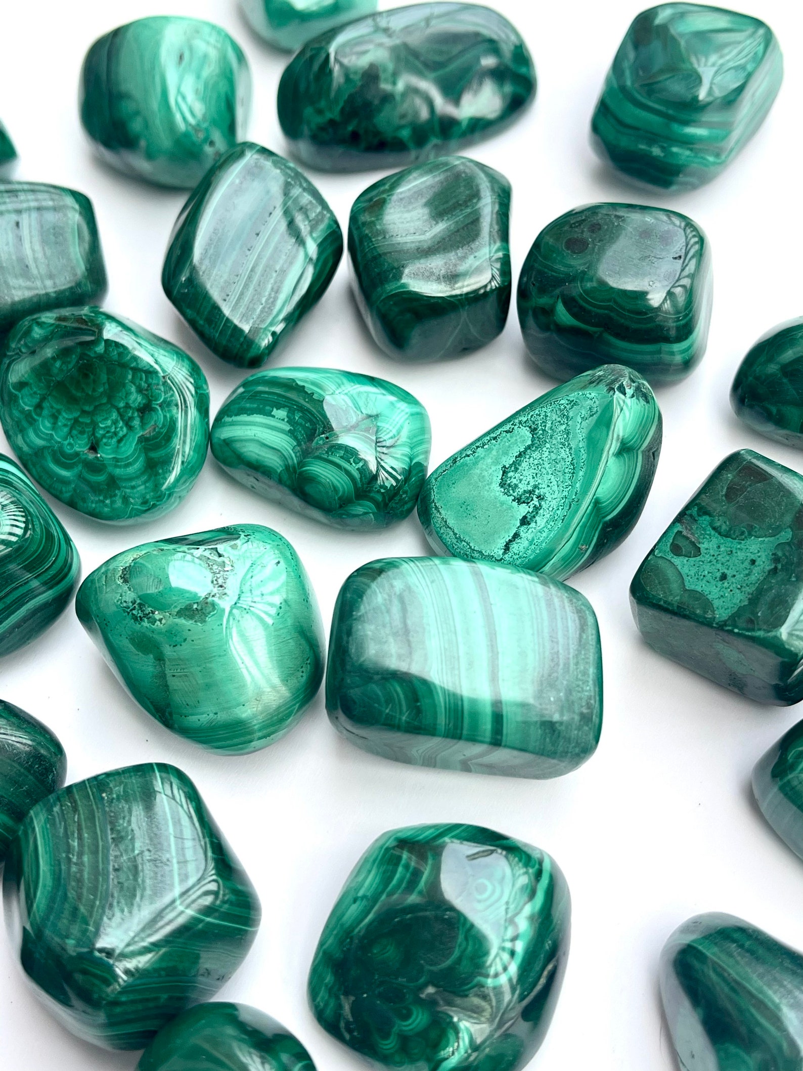 Malachite Crystal Tumbled Stone Chakra Stone Manifest - Etsy