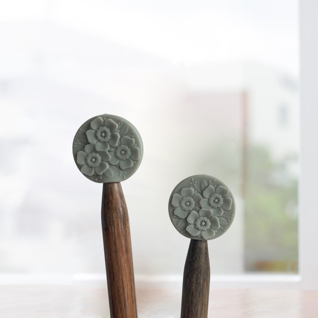 Floral Disc Green Stitch Stopper Set | Knitting Tool | Needle Stopper ...