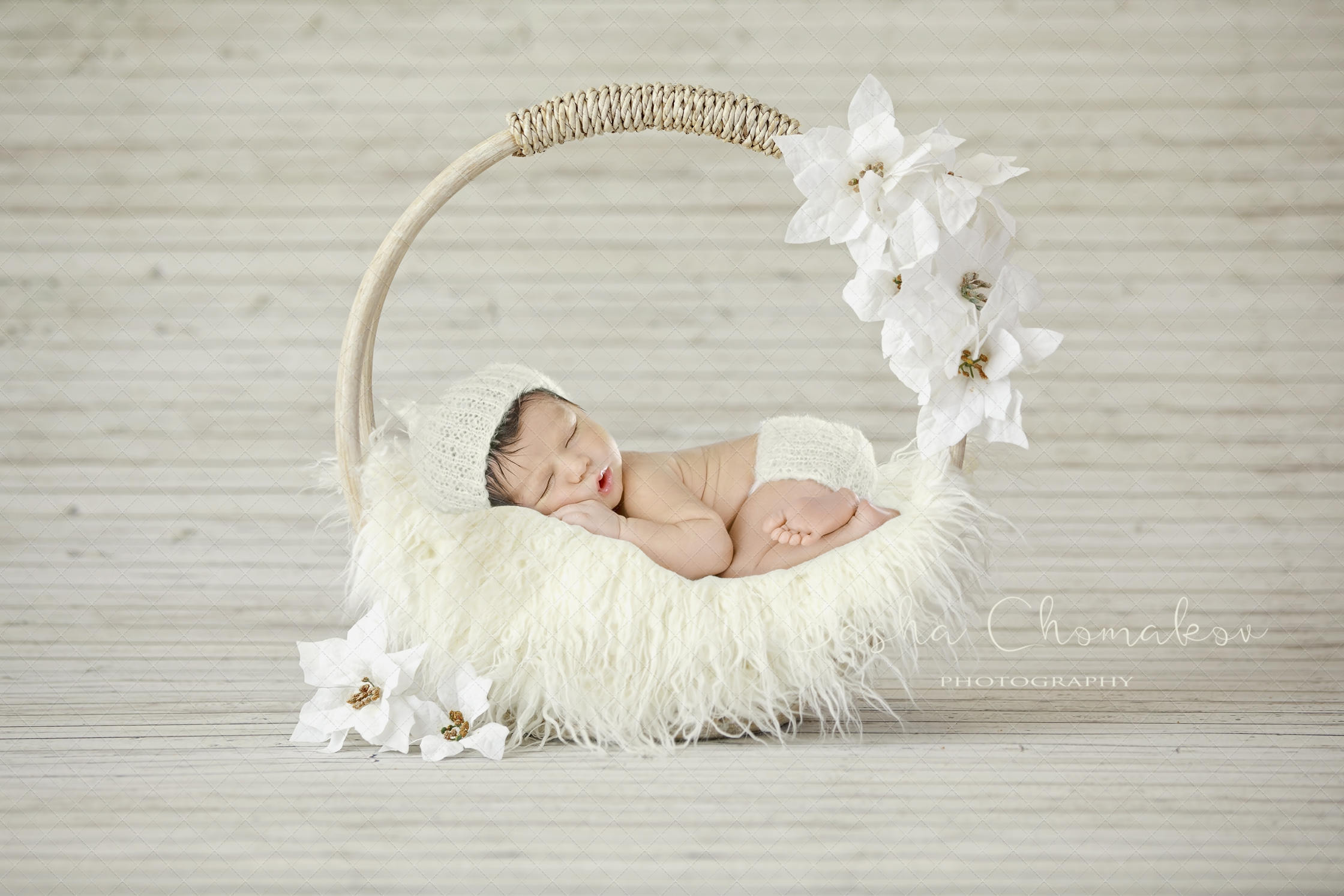 Digital Backdrop, Background Newborn Baby Girl or Boy Cream off White ...