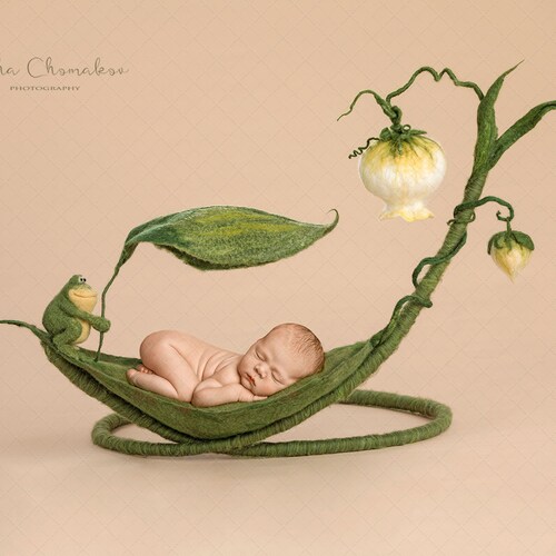 Green Baby Girl Background