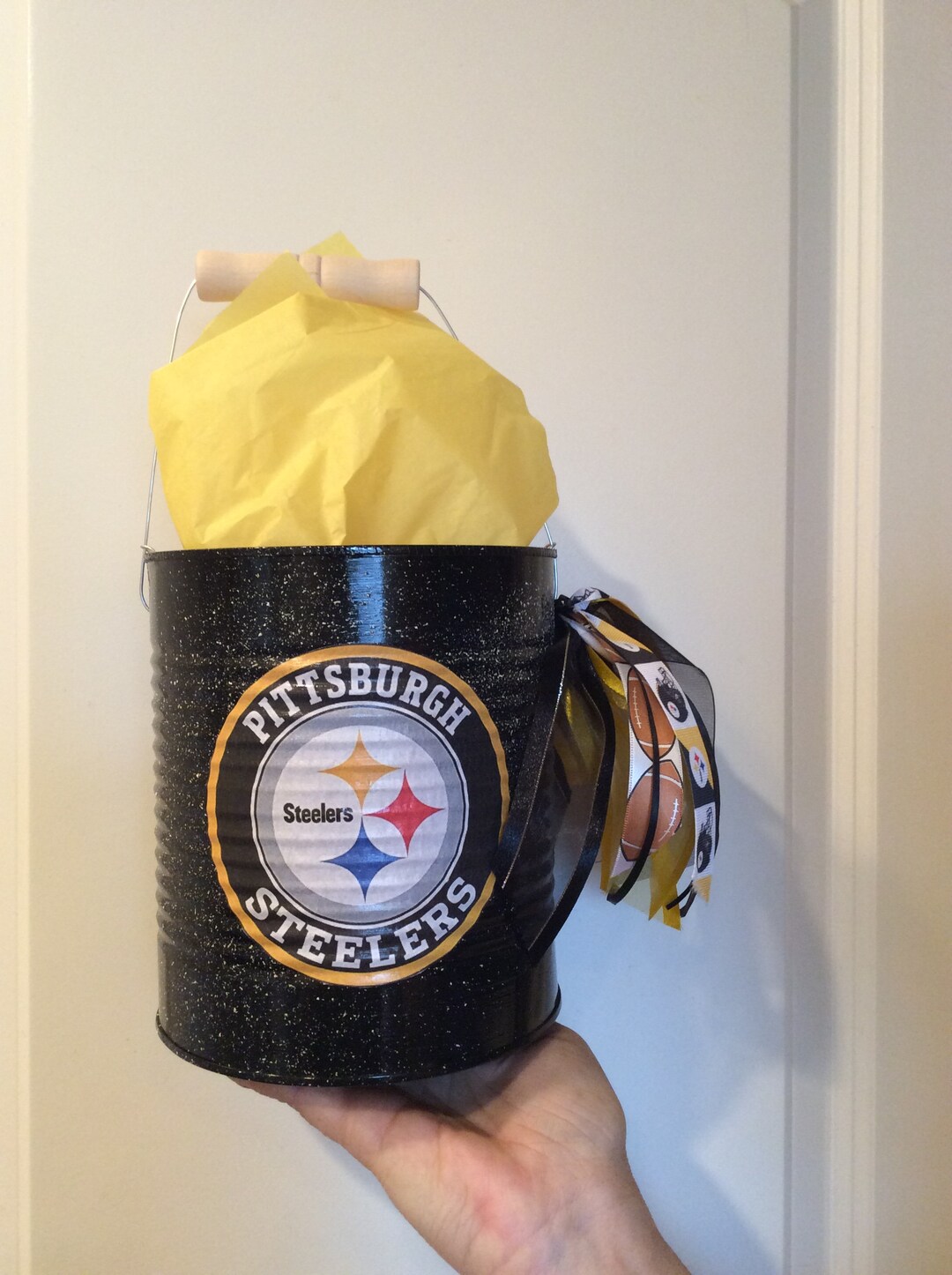 Pittsburgh Steelers / Sports Football Gift Can / Birthday Gift - Etsy