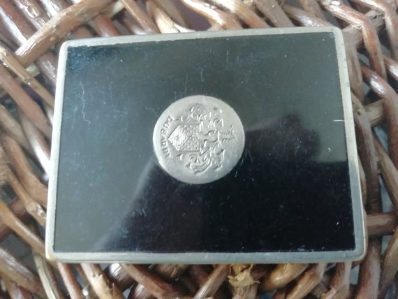 Vintage dubarry powder compact - Gem