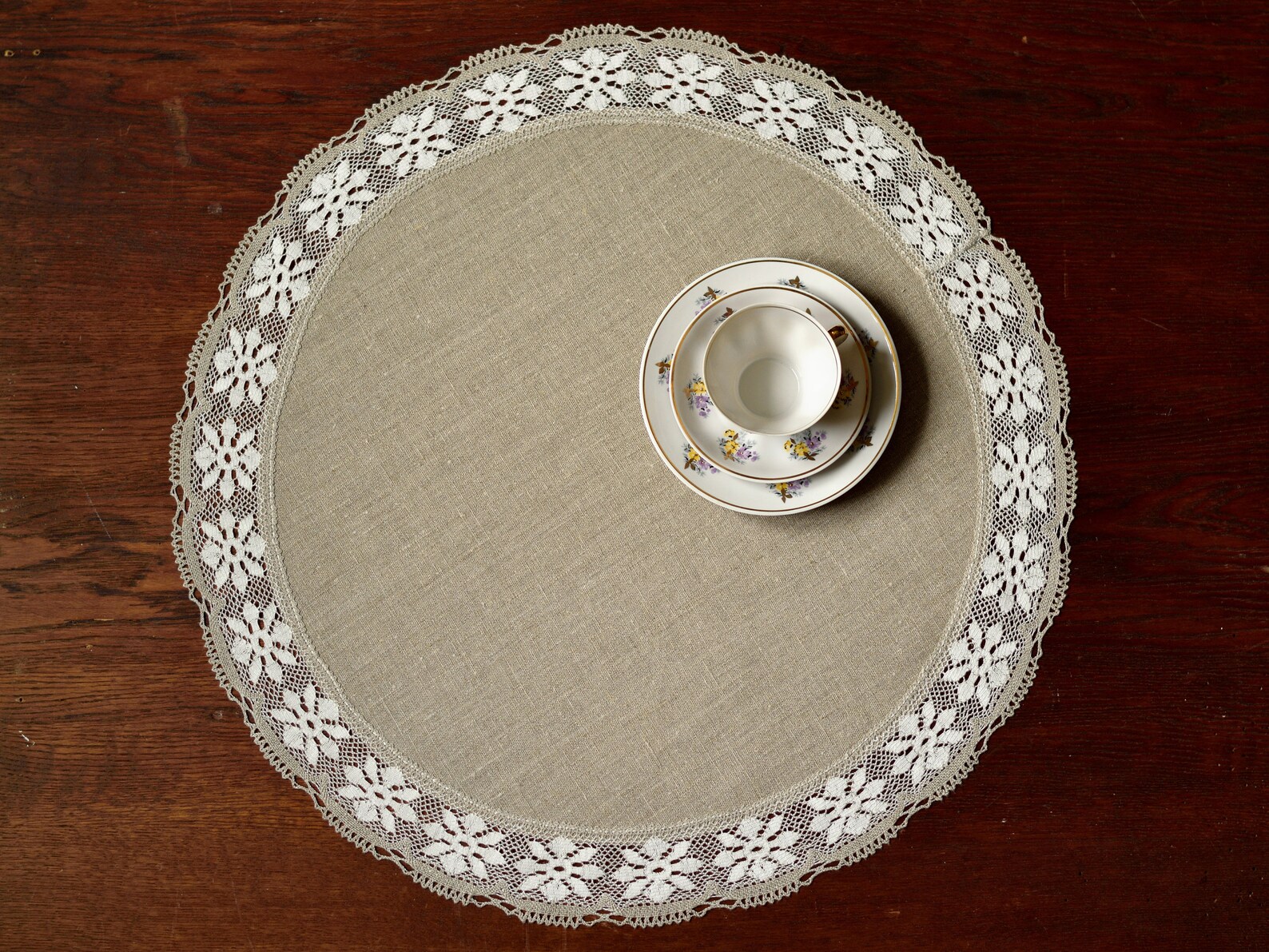 28 Inch Round Linen Table Topper With Lace Edge Small Round - Etsy