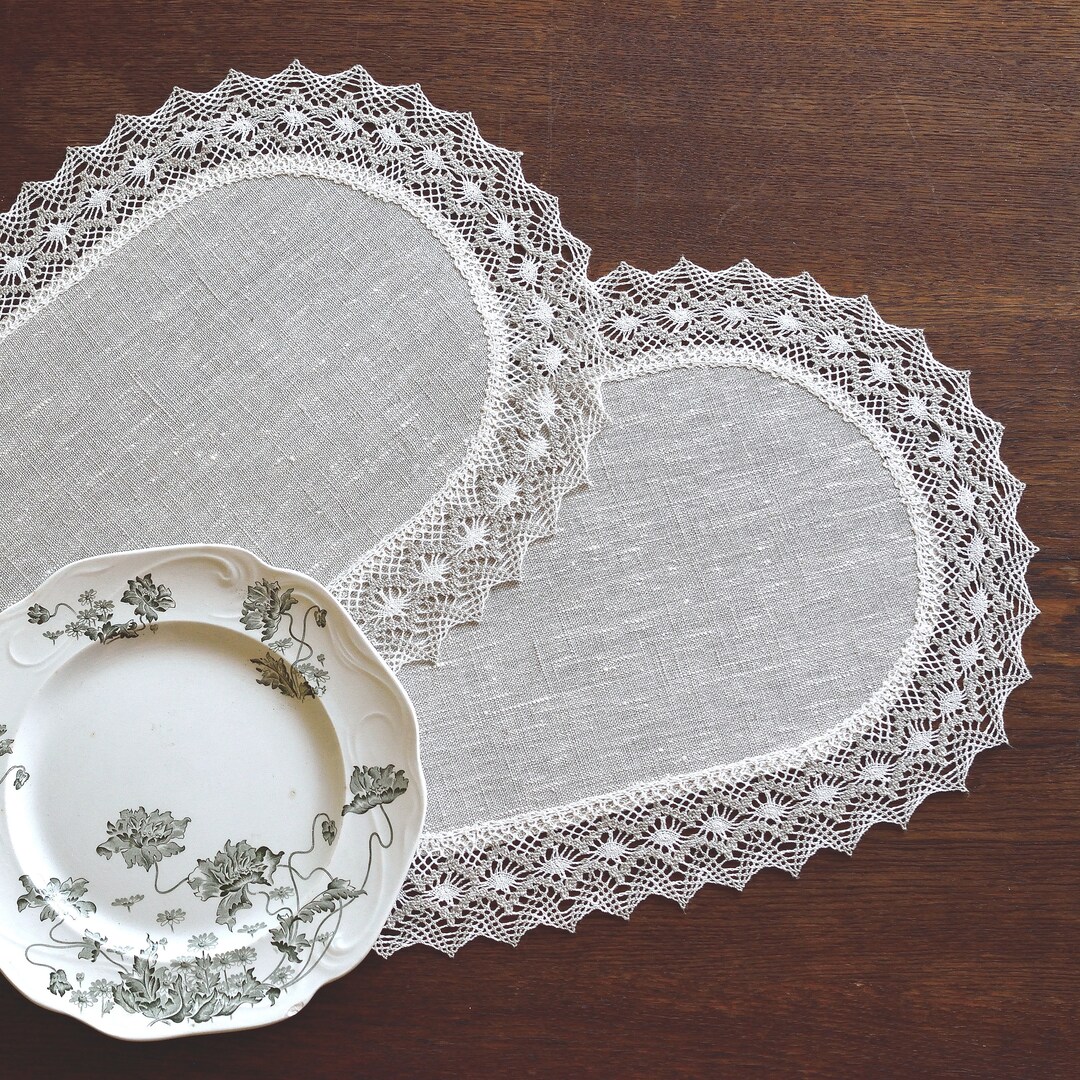 Linen and Lace Table Placemats Set of Small Cloth Doilies Dressing ...