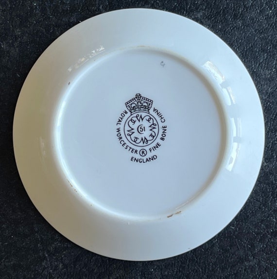 Royal Worcester Logo Royal Worcester 51 England Fine Bone China 3 3/4"