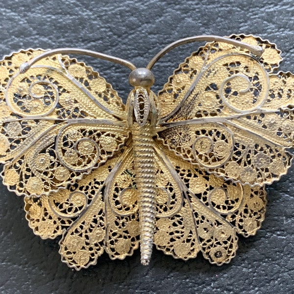 Gold Filigree Brooch - Etsy