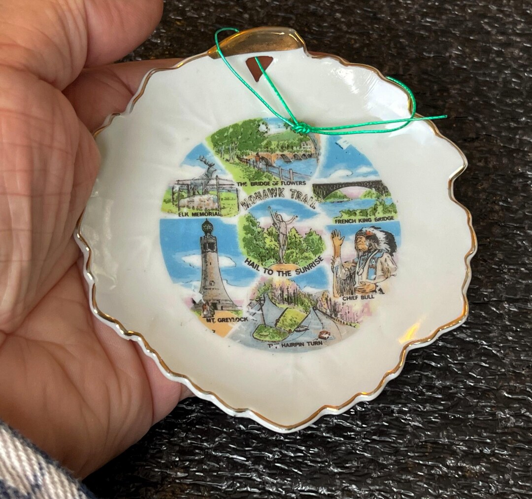Mohawk Trail Mass Souvenir Dish Commemorative Plate Massachusetts Small ...