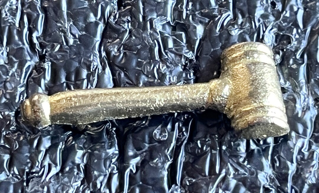 Gavel- Golden Gavel Tie Tack or Lapel Pin H629 - Etsy