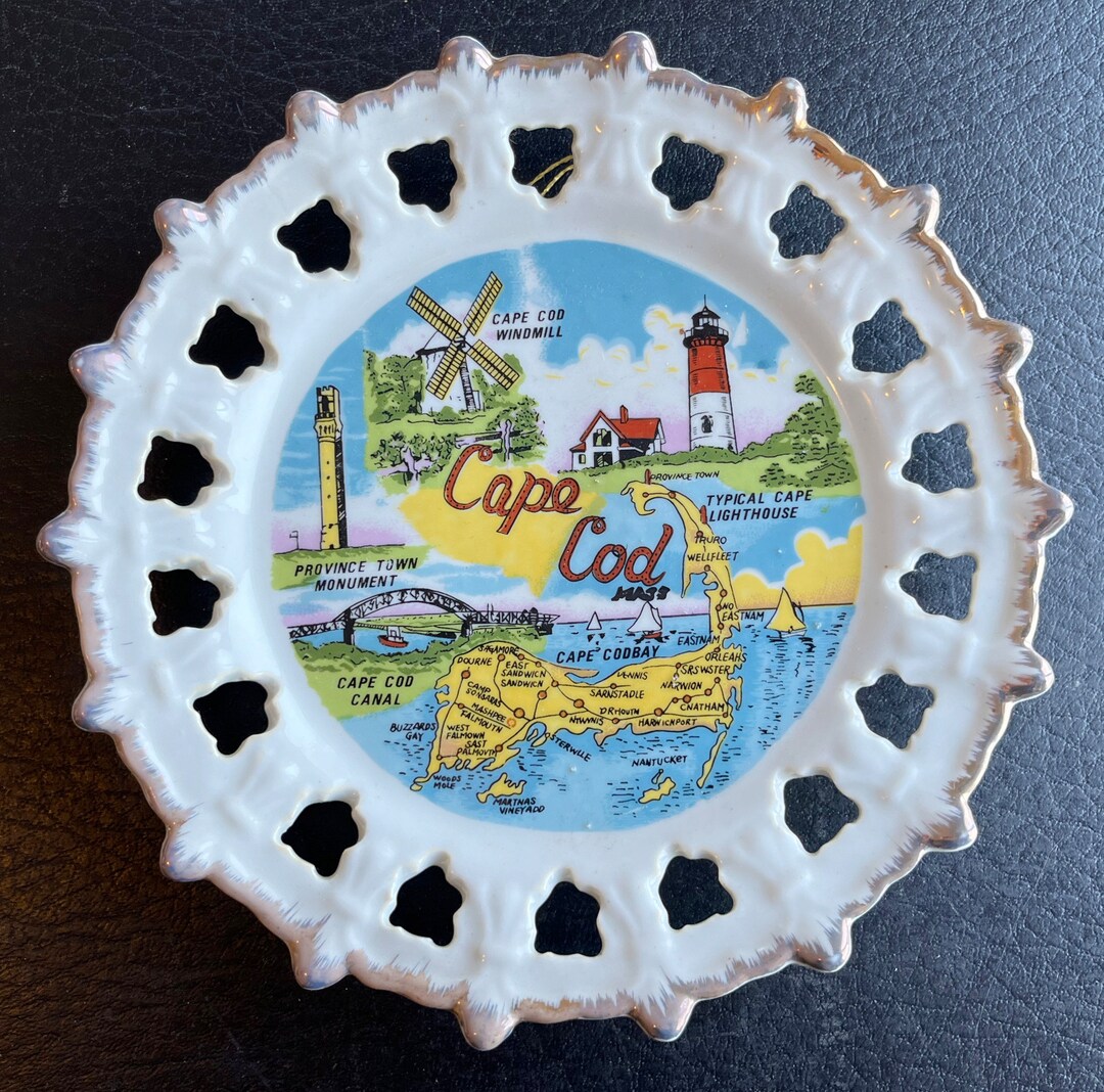 Cape Cod Massachusetts Vintage Souvenir Plate With a Map - Etsy