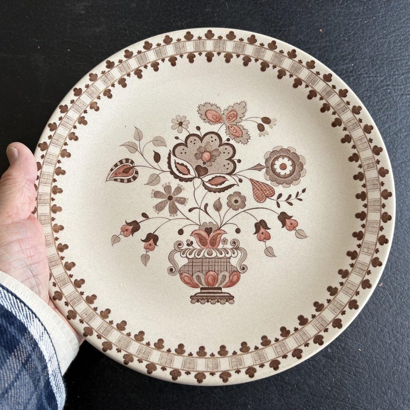 Jamestown Dinner Plates - Etsy