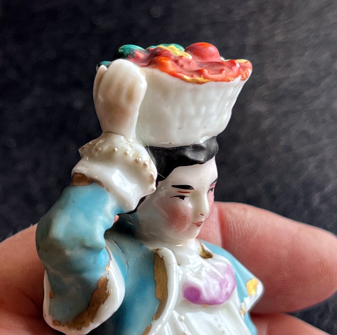 Ceramiche Il Falco CALABRIA Man With Basket on Head Figurine 4 3/4 ...