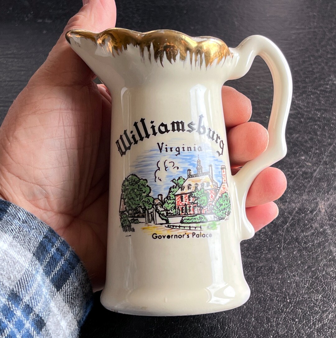 Williamsburg Virginia Souvenir Pitcher Governors Palace Made in USA ...