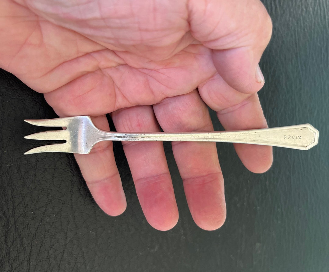 RPC CO International Silver Cocktail Fork Meriden Silver Plate SS264 - Etsy