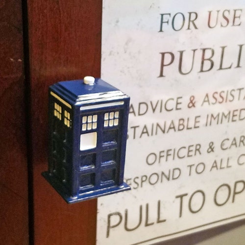 Doctor Who Drawer Pulls Resin TARDIS Cabinet Knob Police Box - Etsy