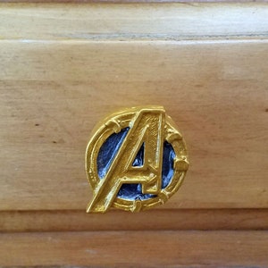Marvel Avengers Logo Cabinet Knobs | Marvel Superhero Knobs | Super ...
