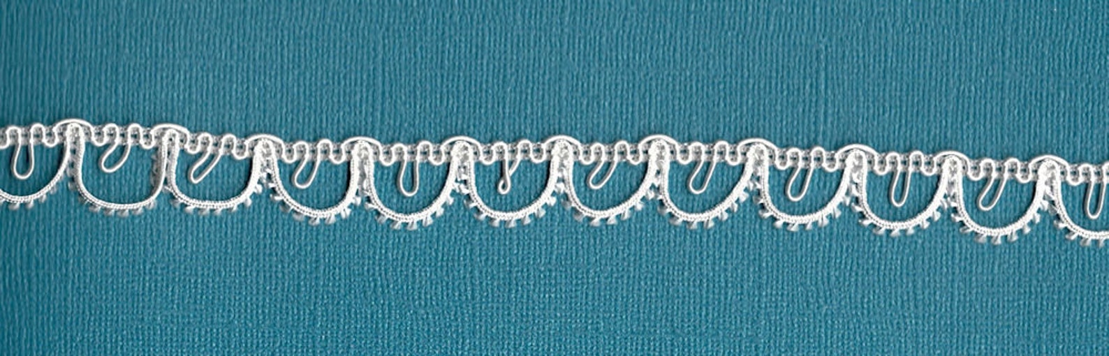 5 Yards 3/4" White Scalloped Button Loop Trim 43083 - Etsy