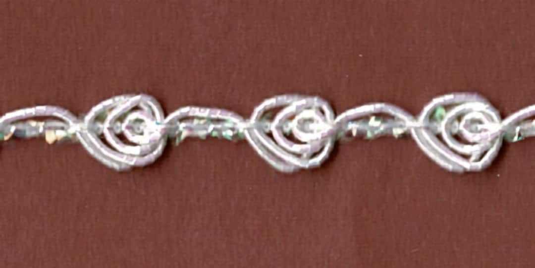 5 Yards 1/4" White Iridescent Rosettes Trim 46131 - Etsy
