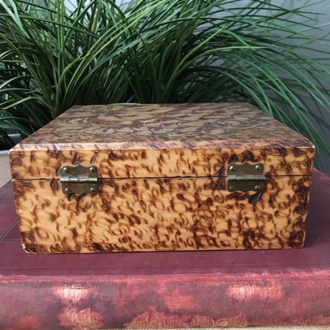 Vintage Flemish Art Co 688 New York Vanity Storage Gloves - Etsy