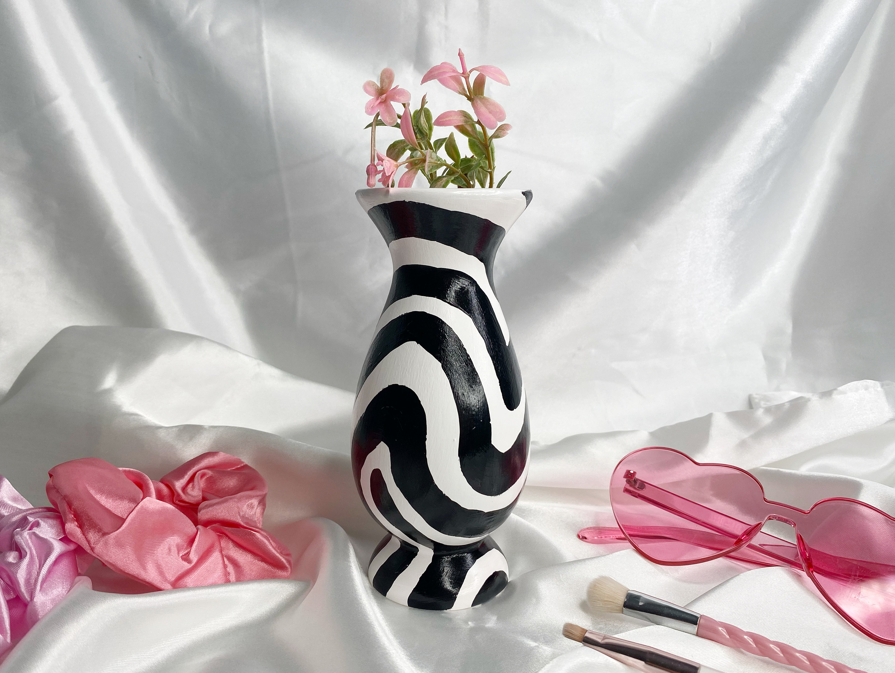 Funky Abstract Bud Vase / Planter, Ceramic Vase, Small Vase, Aesthetic ...