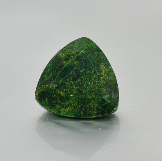 Verdite 1.69 Ct. Trillion Cut 8 X 8mm South Africa Y184 Green | Etsy