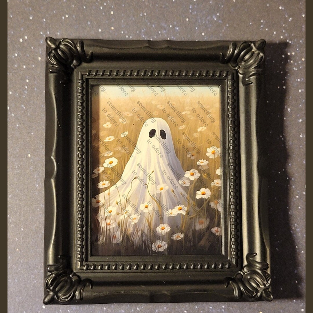 Small Framed Daisy Ghost Portrait - Etsy
