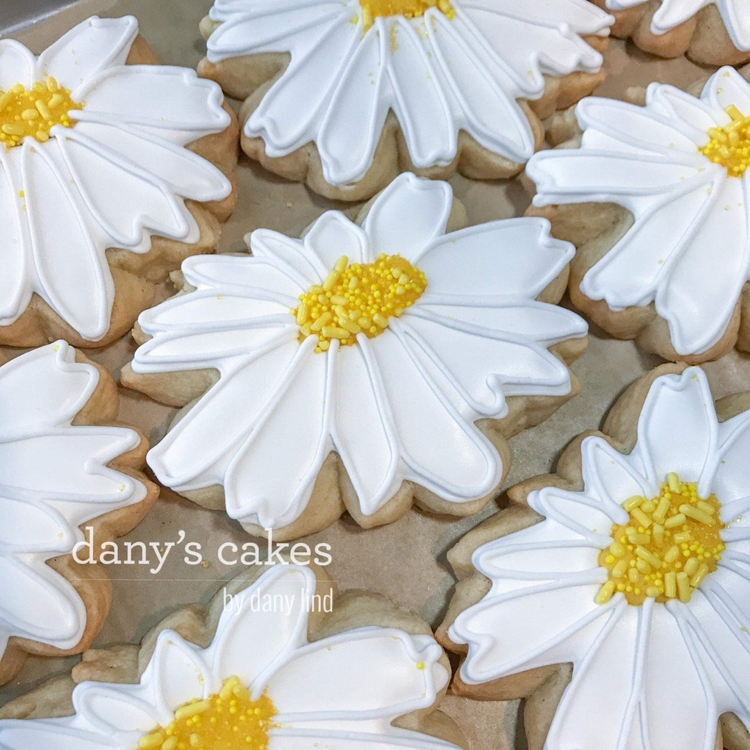 Dany's Daisy(2) 3.75" Cookie Cutter STL File & PNG Clipart, Print at ...