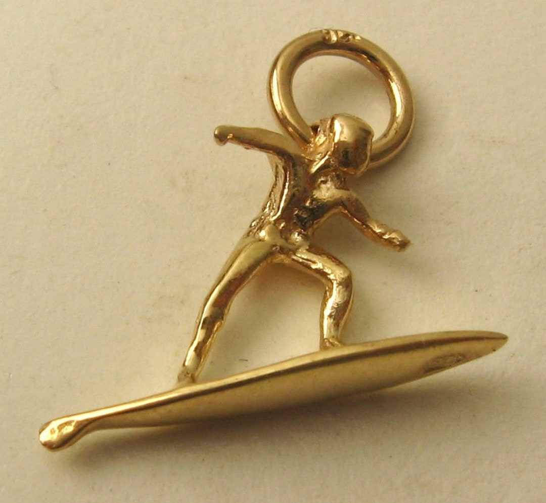 Genuine SOLID 9K 9ct YELLOW GOLD 3D Surfer on a Surfboard Sport Beach ...