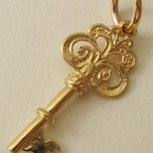 Genuine SOLID 9K 9ct YELLOW GOLD 3D Vintage Key Charm/pendant - Etsy