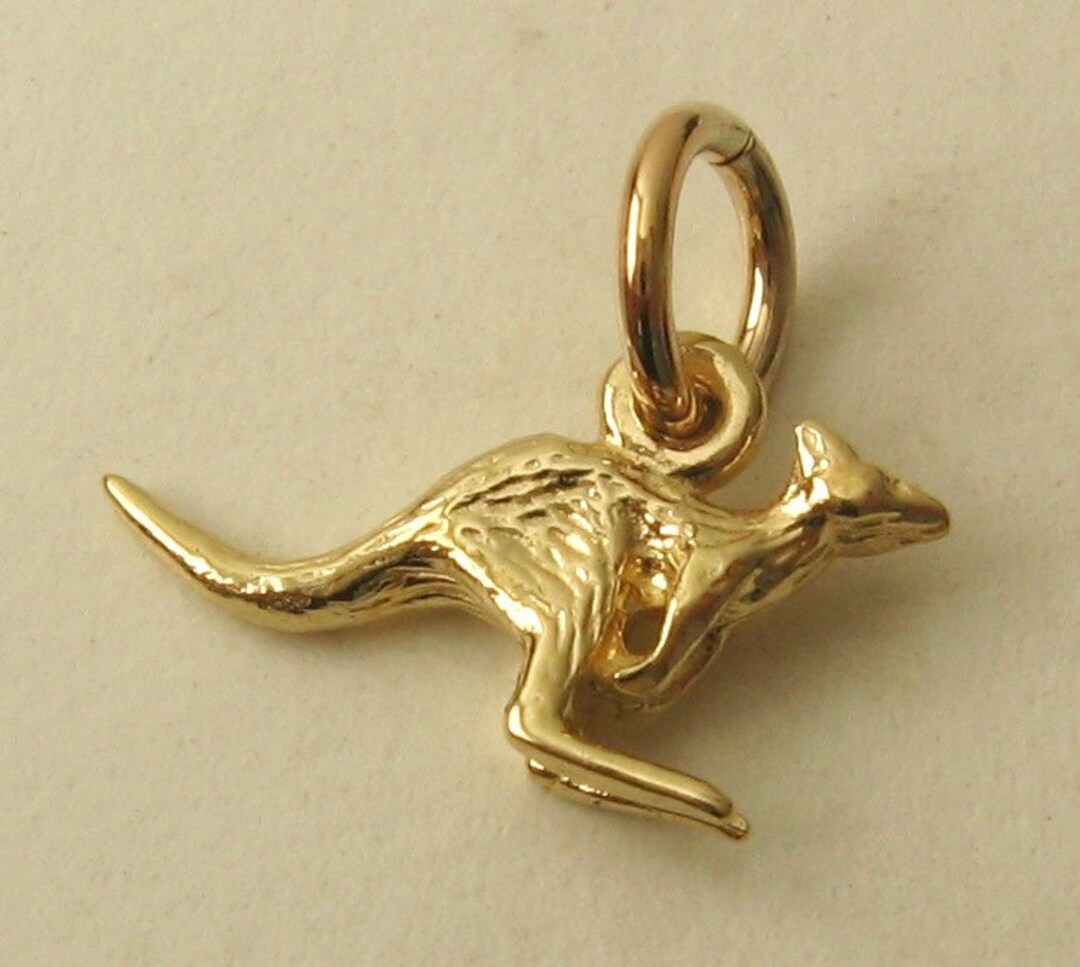 Genuine SOLID 9ct YELLOW GOLD 3D Kangaroo Joey Australian Animal Charm ...