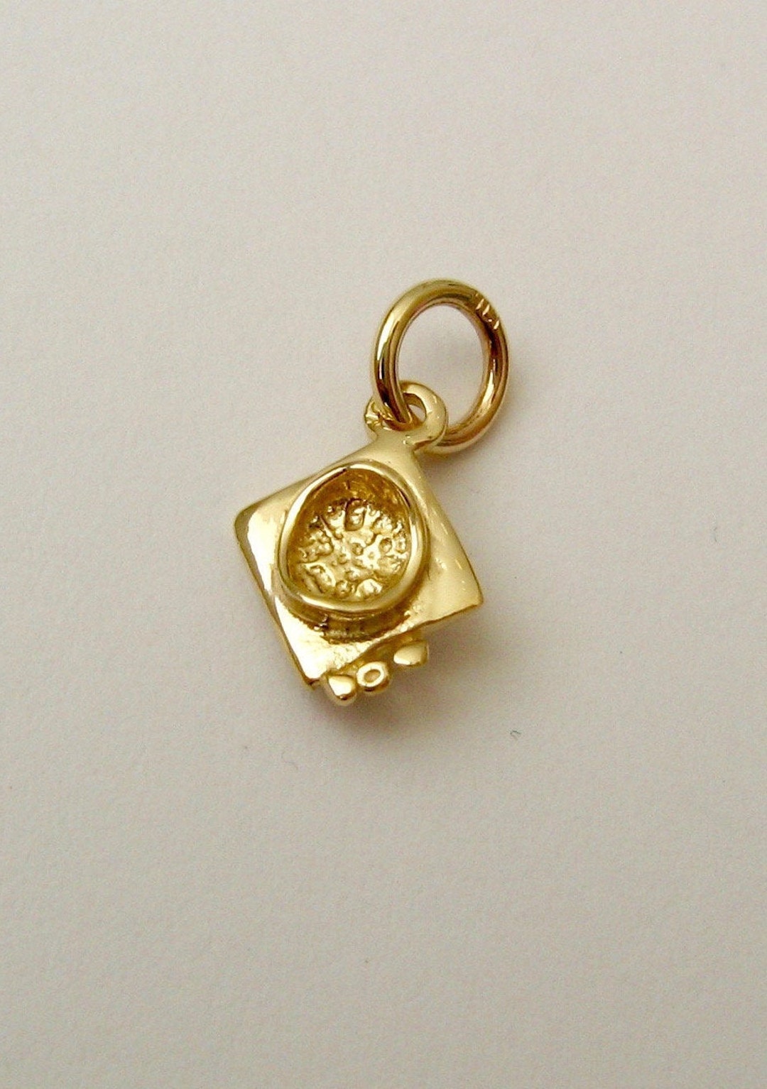 Genuine SOLID 9ct YELLOW GOLD Graduation Cap Charm Pendant - Etsy