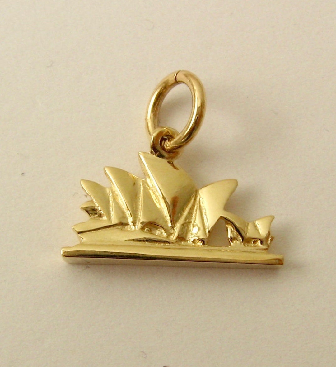 Genuine SOLID 9ct YELLOW GOLD 3D Sydney Opera House Australia Charm ...
