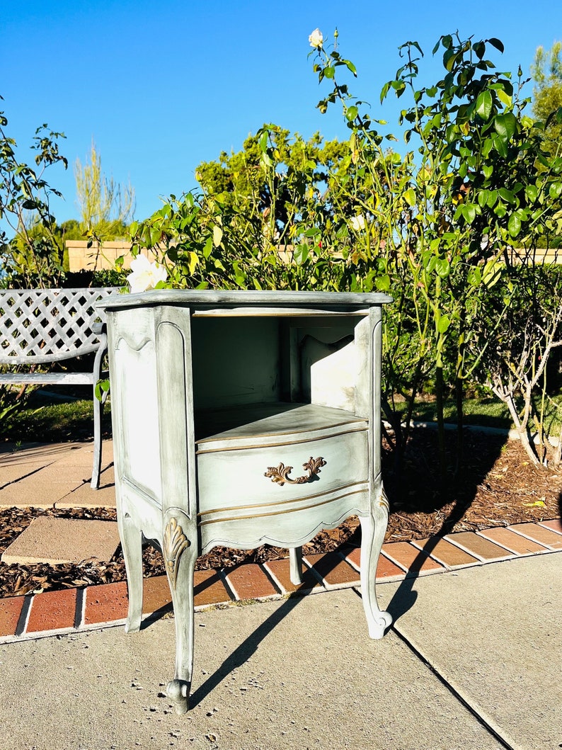 Vintage French Provincial Nightstand / Night Stand / Night Table / Side ...