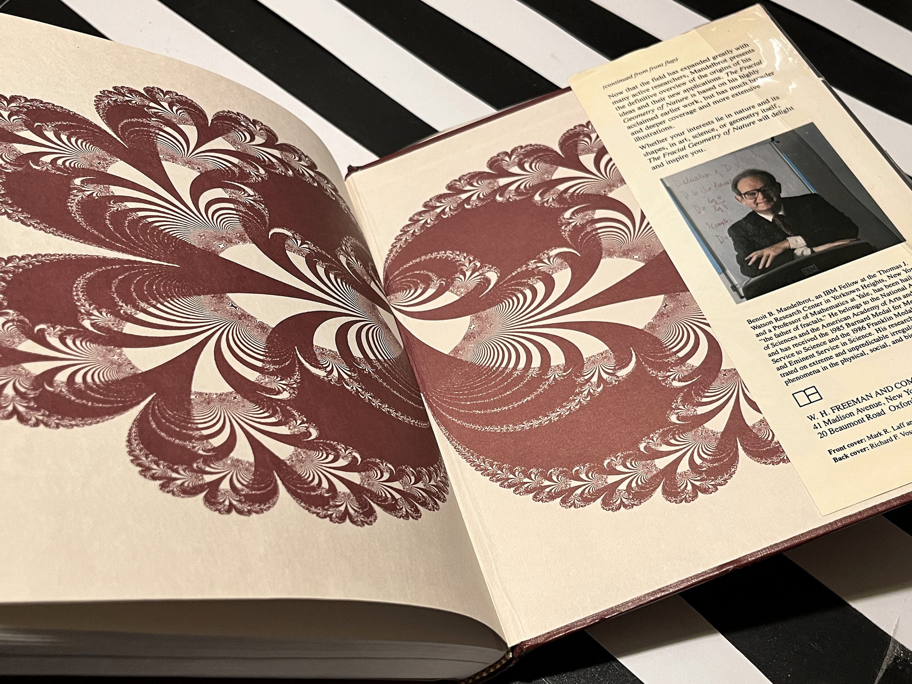 The Fractal Geometry of Nature by Benoit B. Maldelbrot (1983) hardcover ... The Fractal Geometry of Nature by Benoit B. Maldelbrot (1983) hardcover ...
