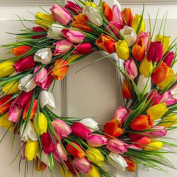 Tulip Wreath - Etsy