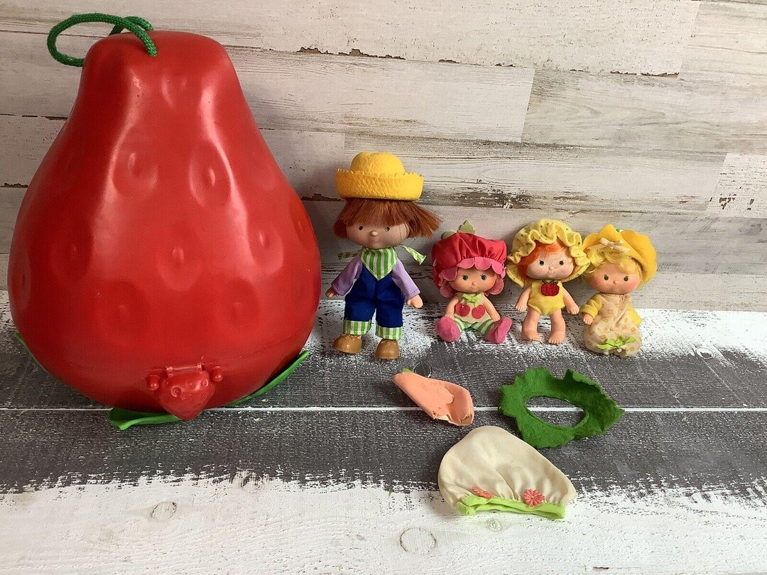 Vintage Strawberry Shortcake Case With Dolls - Etsy